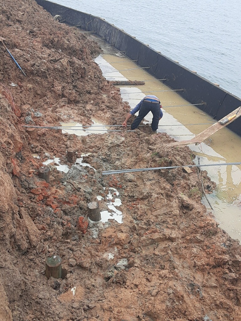 Lake Conroe Dock Contractor, Boathouses, Bulkheads and Decks