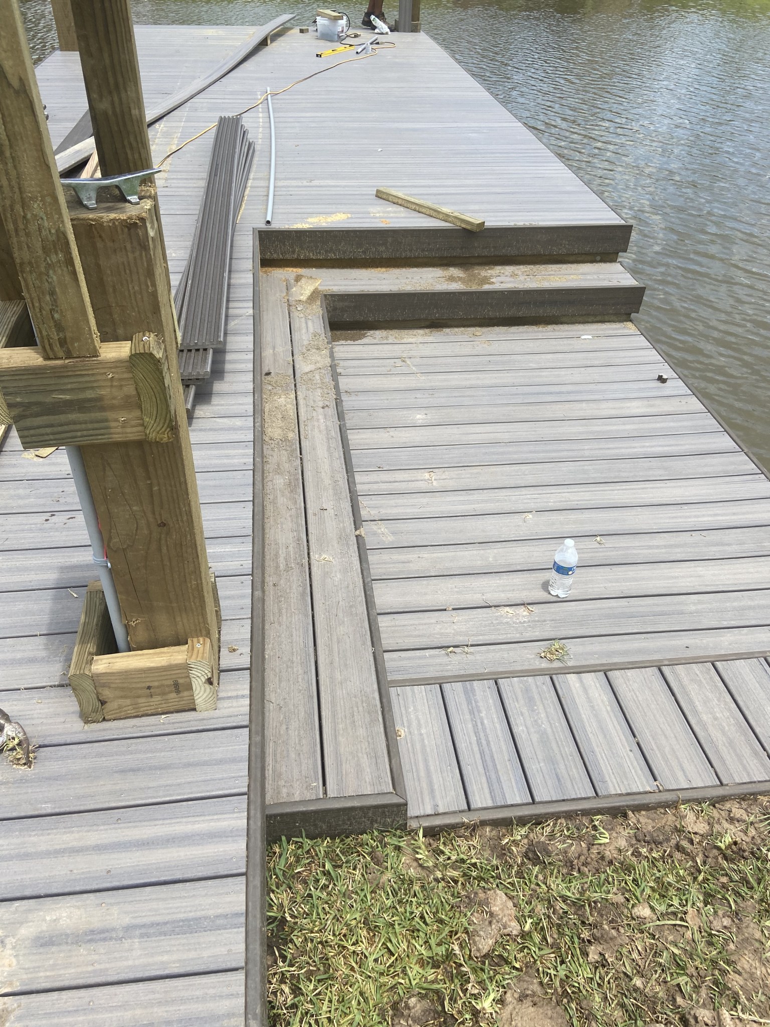 Lake Conroe Dock Contractor, Boathouses, Bulkheads and Decks